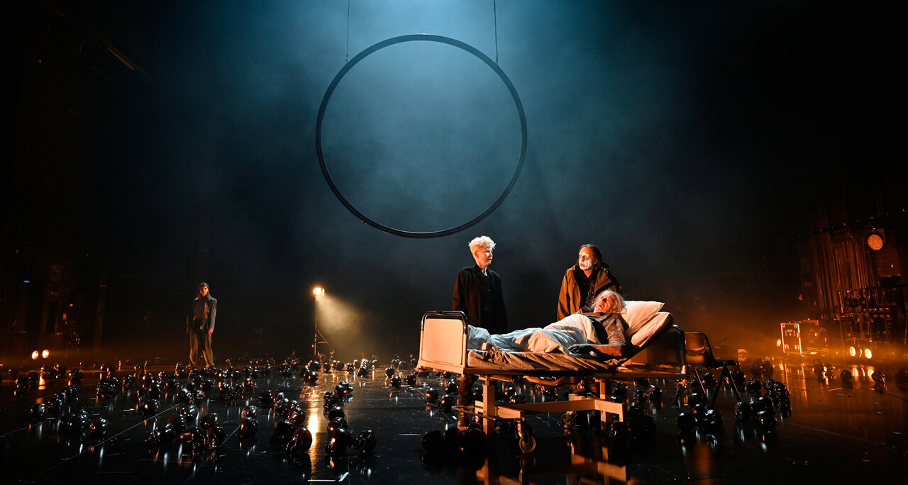 Staatsoper Stuttgart, Das Stuttgarter Ballett und Schauspiel Stuttgart ...