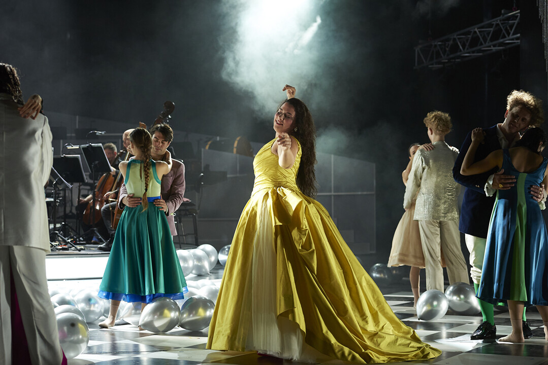 Staatsoper Stuttgart, Das Stuttgarter Ballett und Schauspiel Stuttgart ...